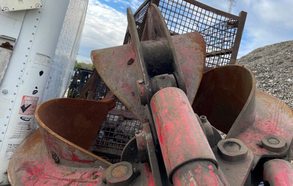 Anvil Orange Peel Grapple | Solid Equipment Company