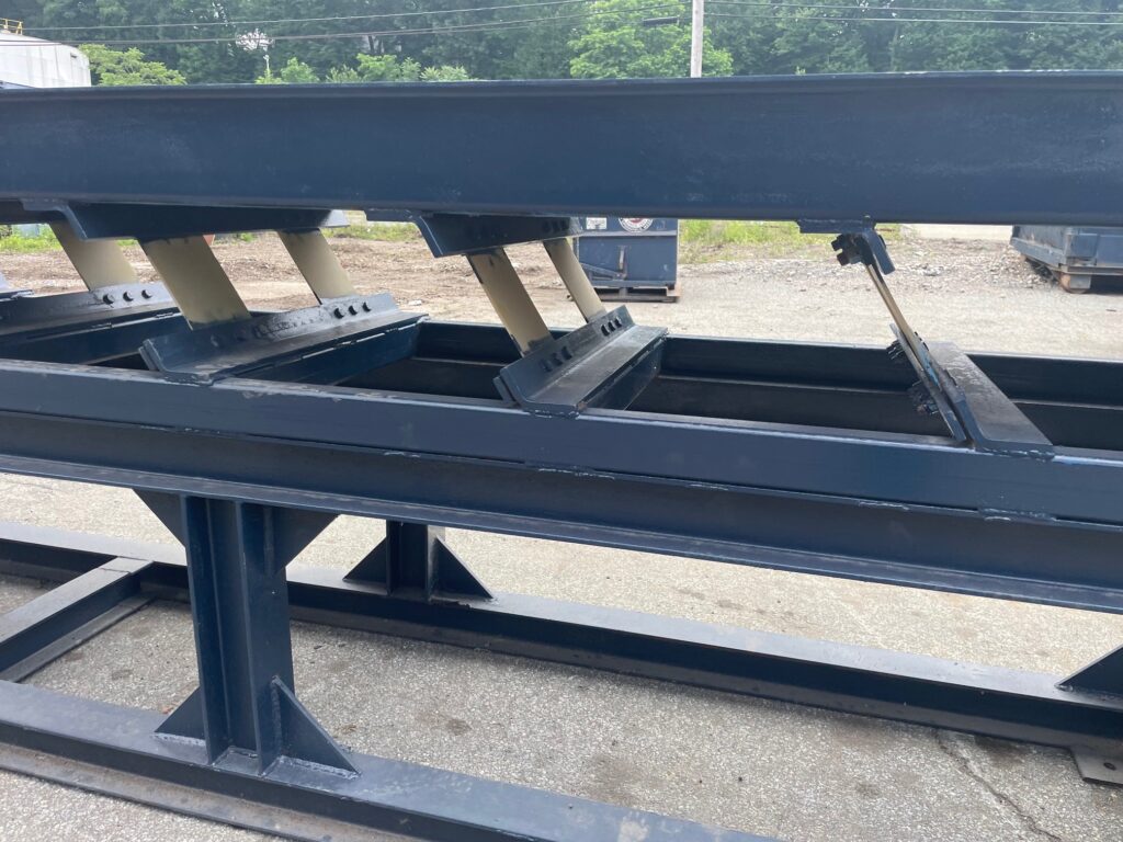 Refurbished Shaker Table 36’ 7”l x 33”w - Solid Equipment Company