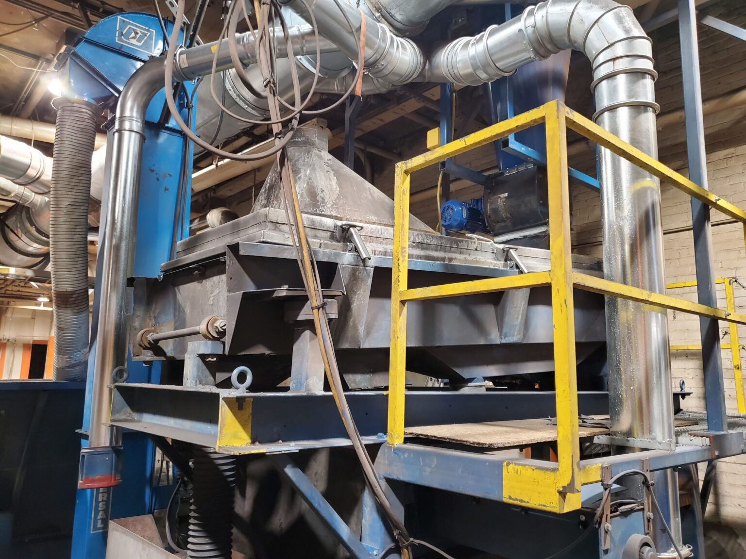 Rotex Triple Deck Screener - Solid Equipment Company